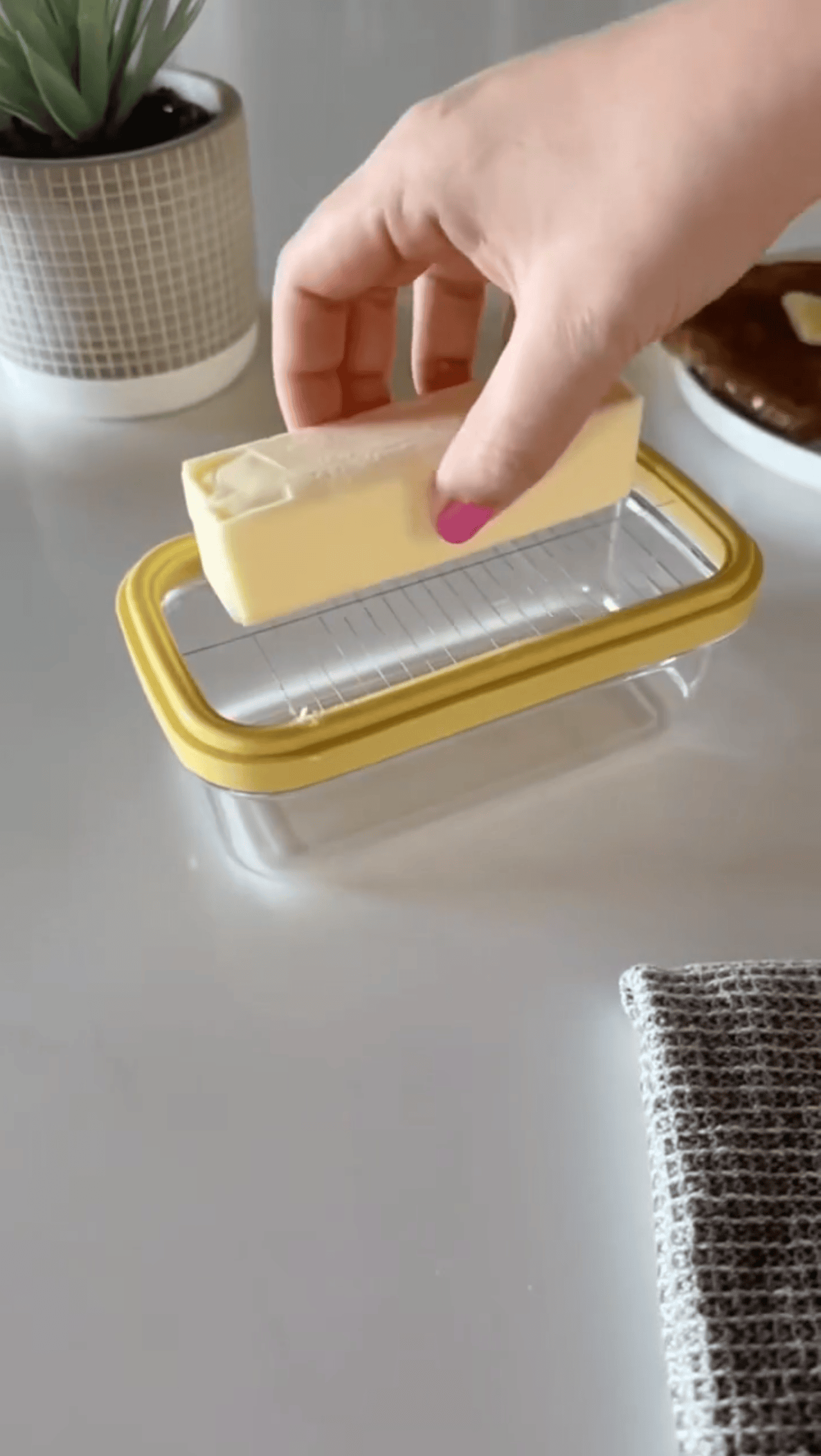 This Butter Cutter Makes Mealtime So Much Easier - The Bargain Sisters®