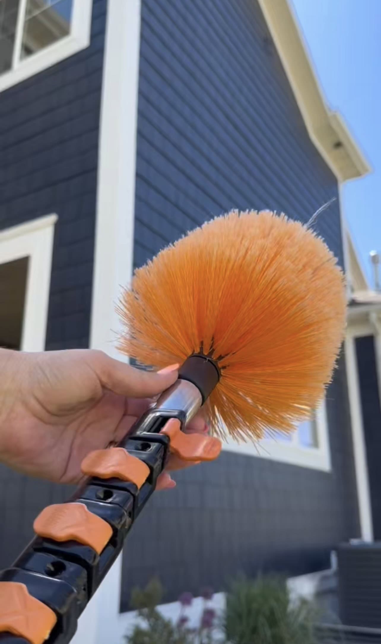 Is This Long-Reach Cobweb Duster Kit Worth It? - The Bargain Sisters®